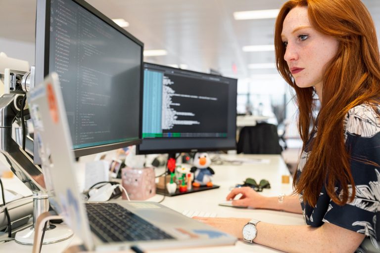Green Lines On Monitor: 6 Ways To Get Rid Of Them Forever